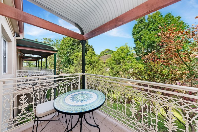 A Sheltered Balcony with a Lovely Outlook, Chatswood NSW - retirement ...