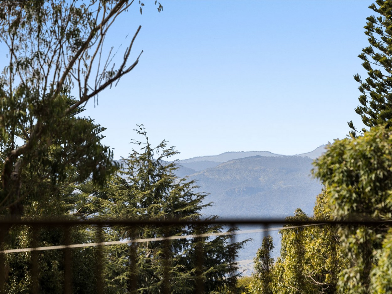 The Ninth Middle Ridge retirement community, Middle Ridge QLD ...